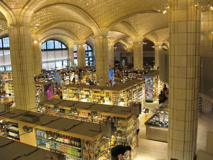 7 Beautiful Grocery Stores You Should Shop at Before You Die - WanderWisdom