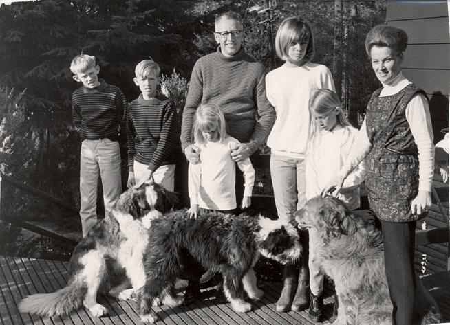 Charles M. Schulz: Creator of the Peanuts Comic Strip - HubPages