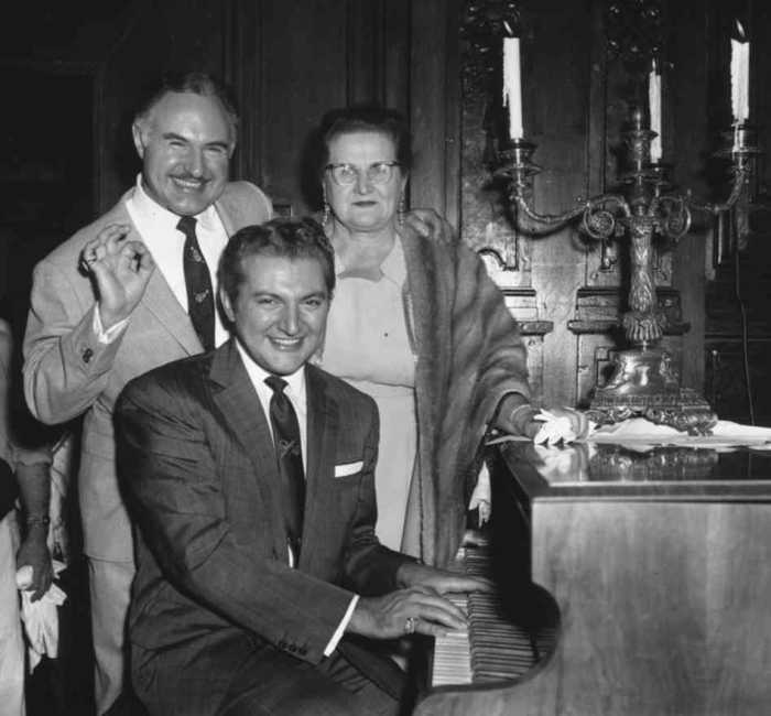 Liberace. The Man and the Movie - HubPages