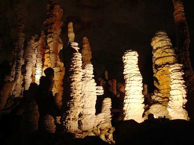 Cave Formation: How Solution Caves Form - HubPages