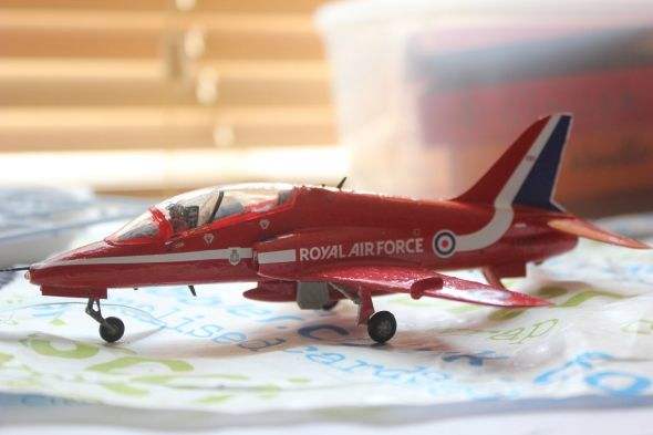 Building an Airfix Red Arrow Scale Model (A02005) In Pictures - HubPages