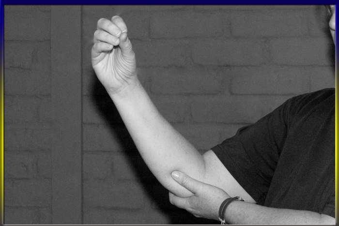 25 Hand Gestures from Around the World, A Photo Guide - HubPages