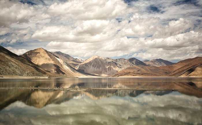 The Top 10 Amazing Lake Reflections in the World - HubPages