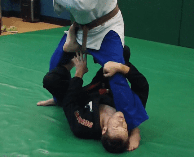 How to Set Up X-Guard in Brazilian Jiu-Jitsu - HubPages