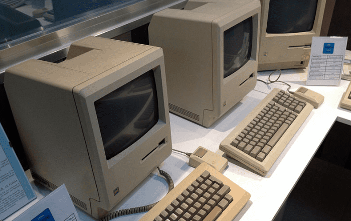 Computer History: Classification of Generations of Computers - HubPages