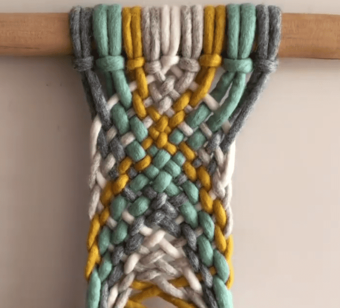How to Make a Macramé Wall Hanging (With Step-by-Step Photos) - HubPages