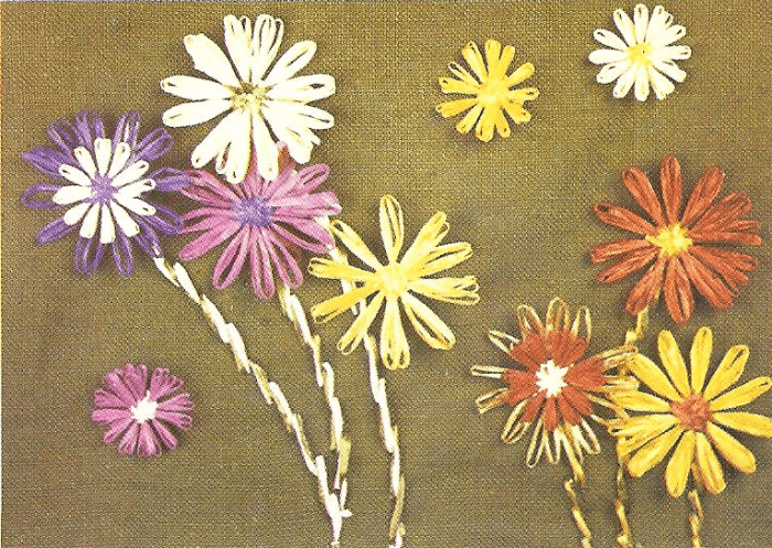 Raffia Craft Basics: How to Make a Simple Mat & Flowers - HubPages