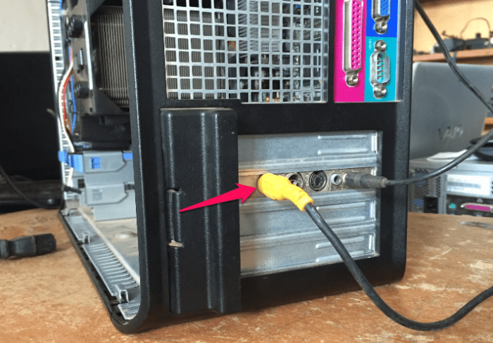 How to Connect a Computer to a Digital Set Top Box Using the TV Tuner ...