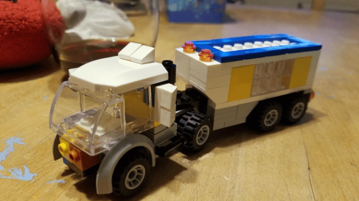 12 Cheap and Good LEGO Alternatives for Kids 2023 - WeHaveKids