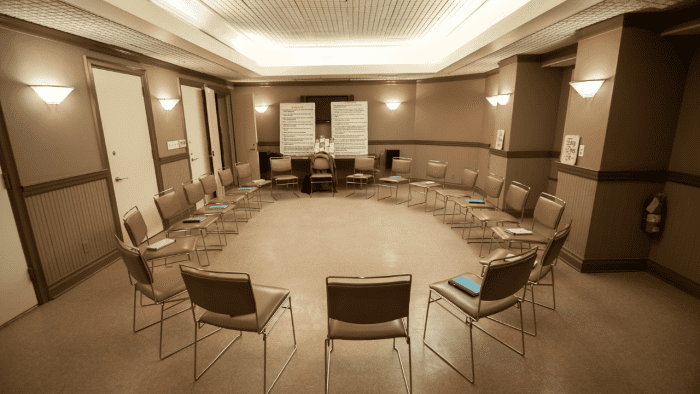 How Do Support Groups Help Substance Abusers? - HubPages