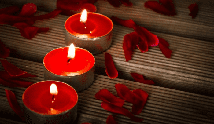 A Complete Guide to the Red Candle Color and Significance - HubPages