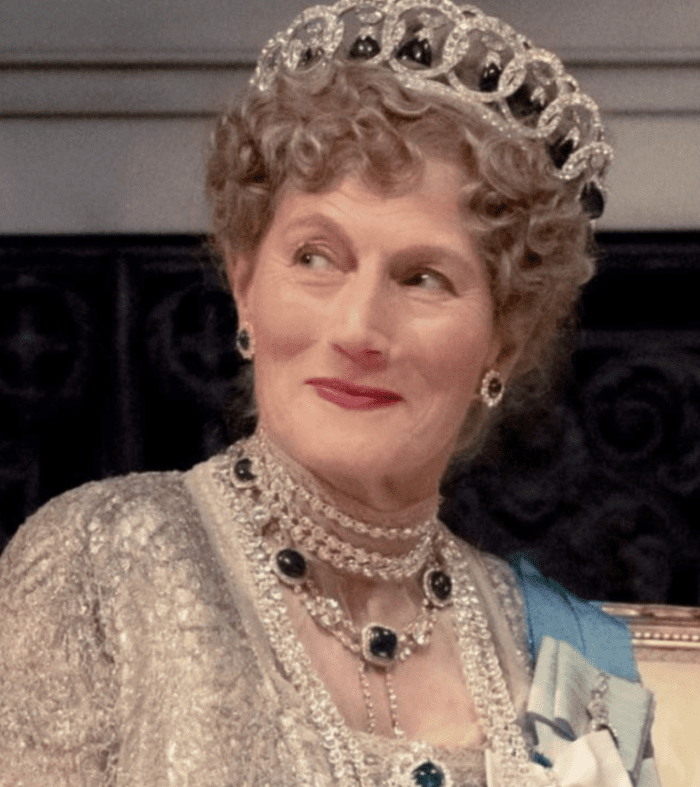 The 10 Best Crowns & Tiaras in Period Movies - HubPages