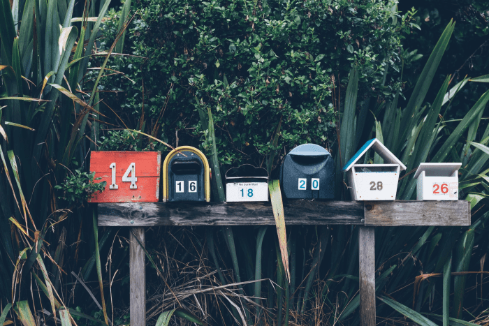6 Ways to Handle Toxic Neighbors - HubPages
