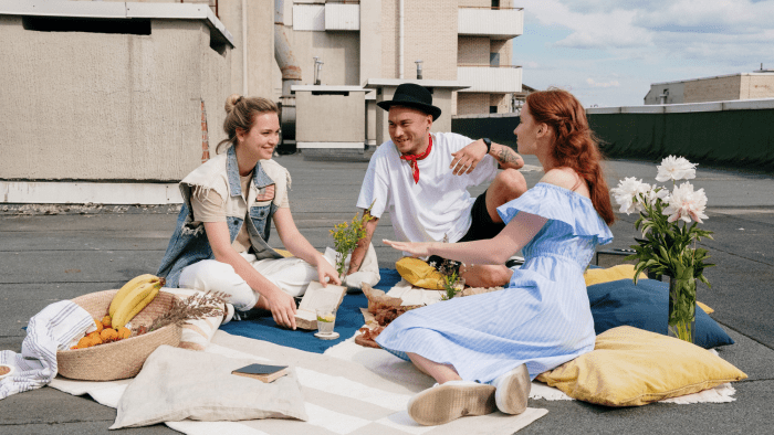 21 Examples of Micro-Cheating and How to Tell If You’re Doing It - HubPages