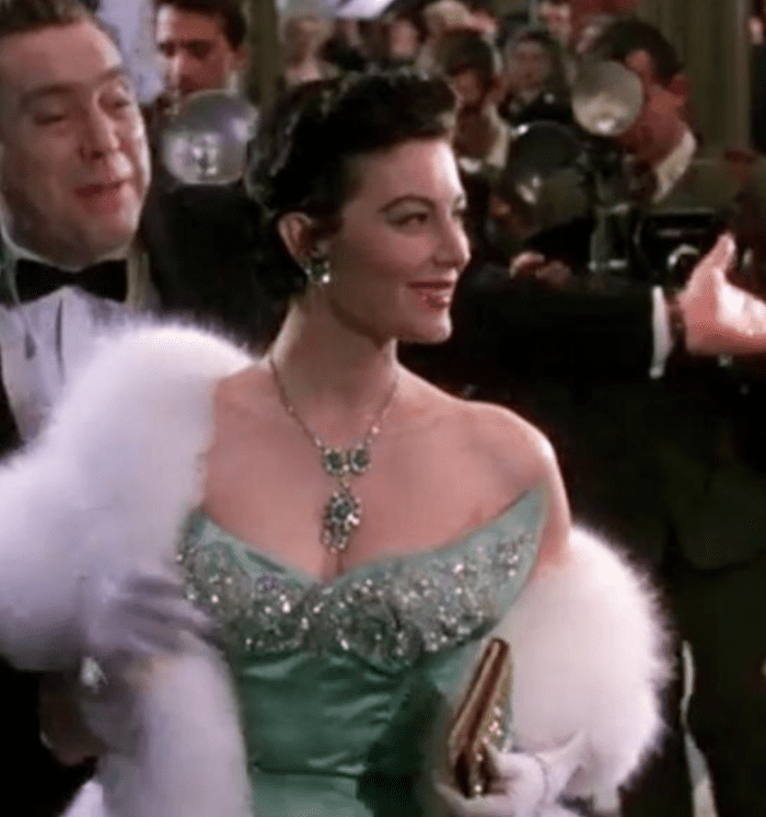 10 Best Teal Costumes and Dresses from Modern Movies - HubPages