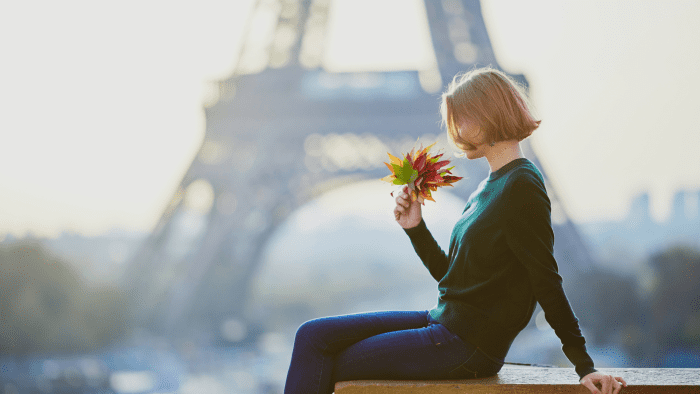 What Is the French Girl Look? Adopt the Style Without Reconstructing ...