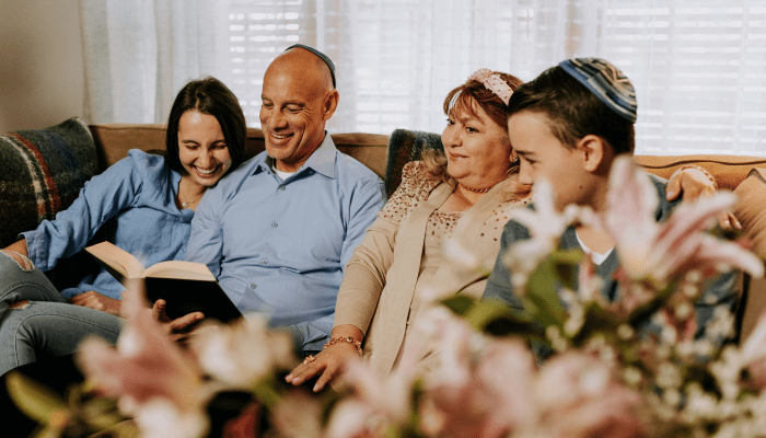 100 Passover Messages to Write in a Card: Wishes, Texts & Captions for ...