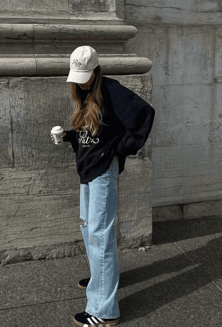 Not Sure What to Wear to a Sporting Event? 14 Stylish Outfit Ideas ...