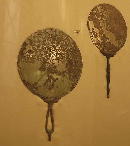 The History of Mirrors - HubPages