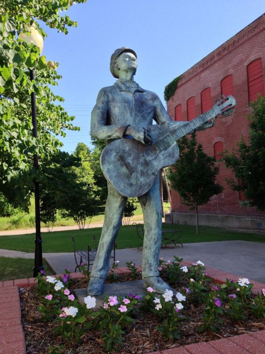 SJWs Forgot to Demand the Removal of These 10 Statues - HubPages