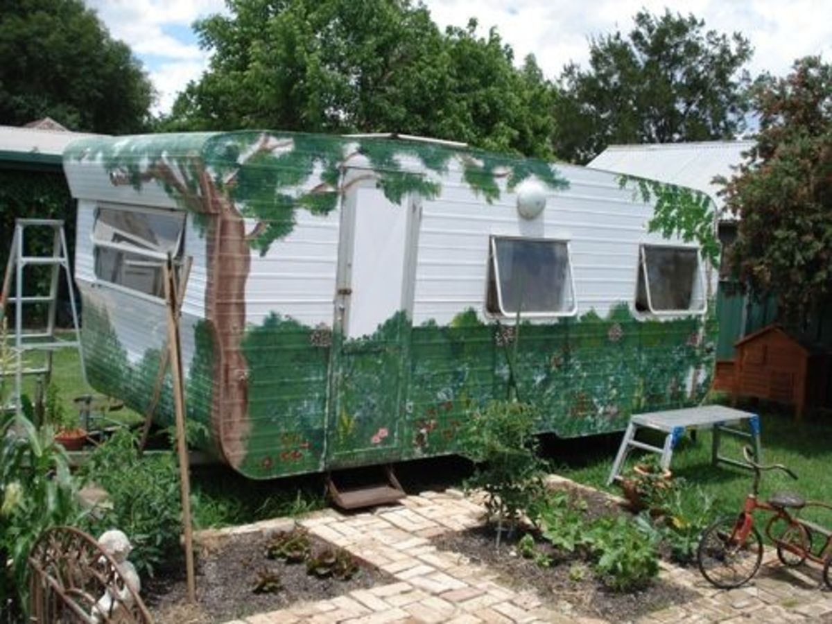 Convert an Old Caravan Into a Studio or Playroom - HubPages