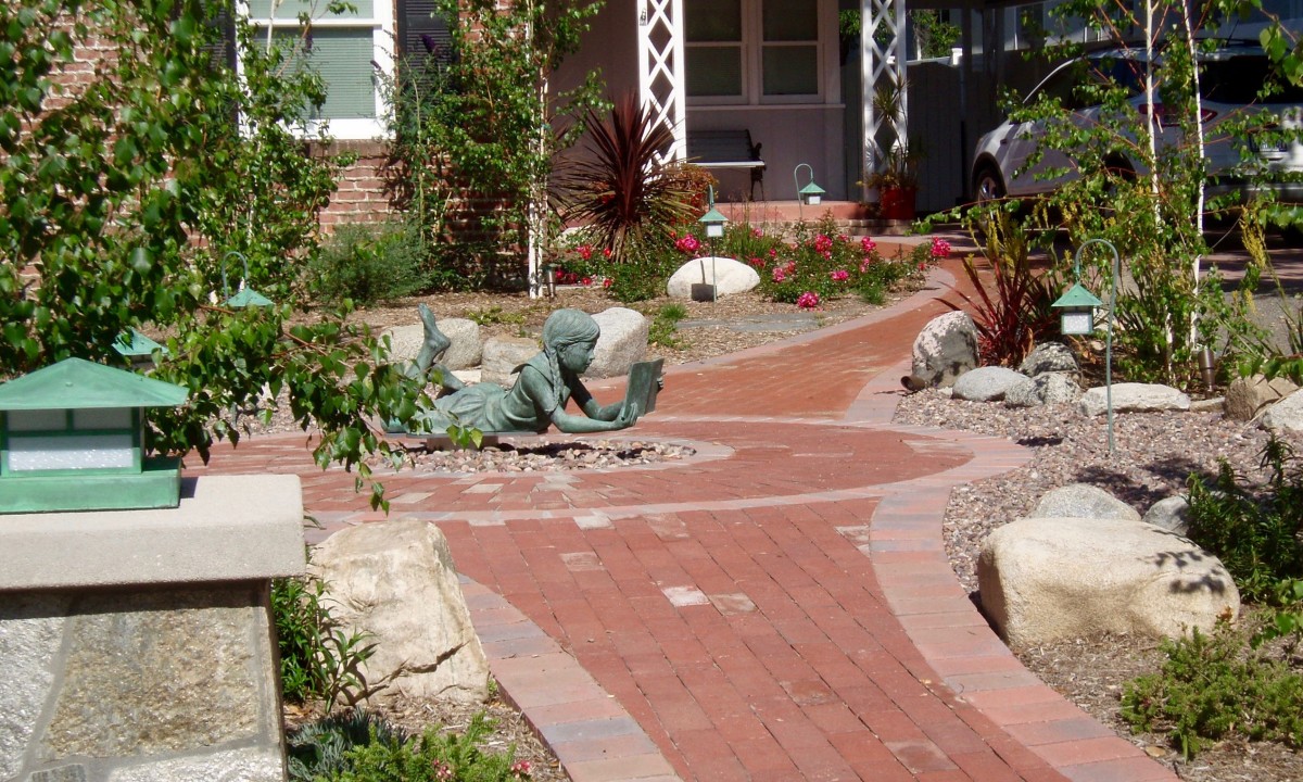 Softscape and Hardscape: Garden Components - Dengarden