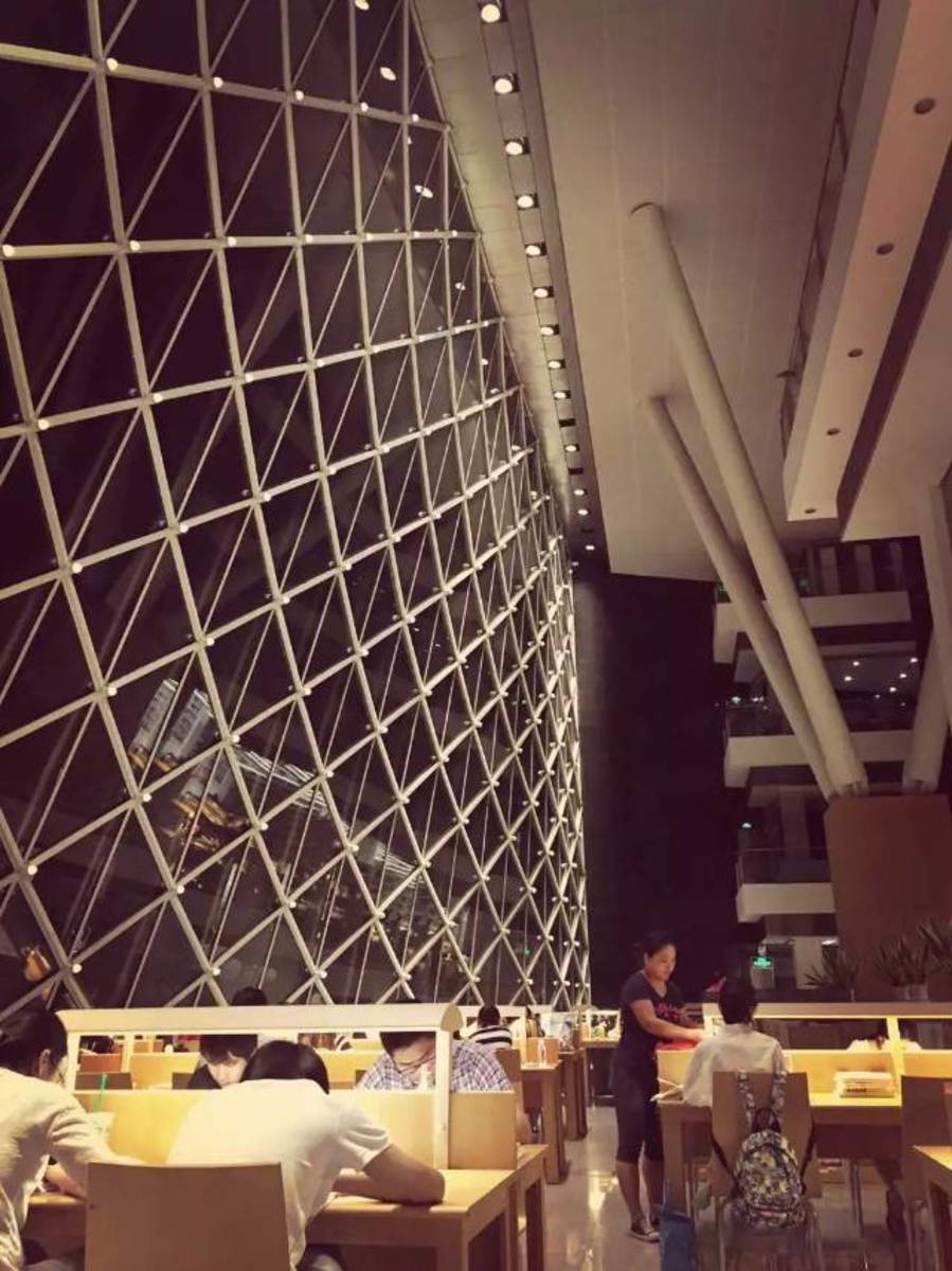 Shenzhen's Beautiful Library and Bookshops - WanderWisdom