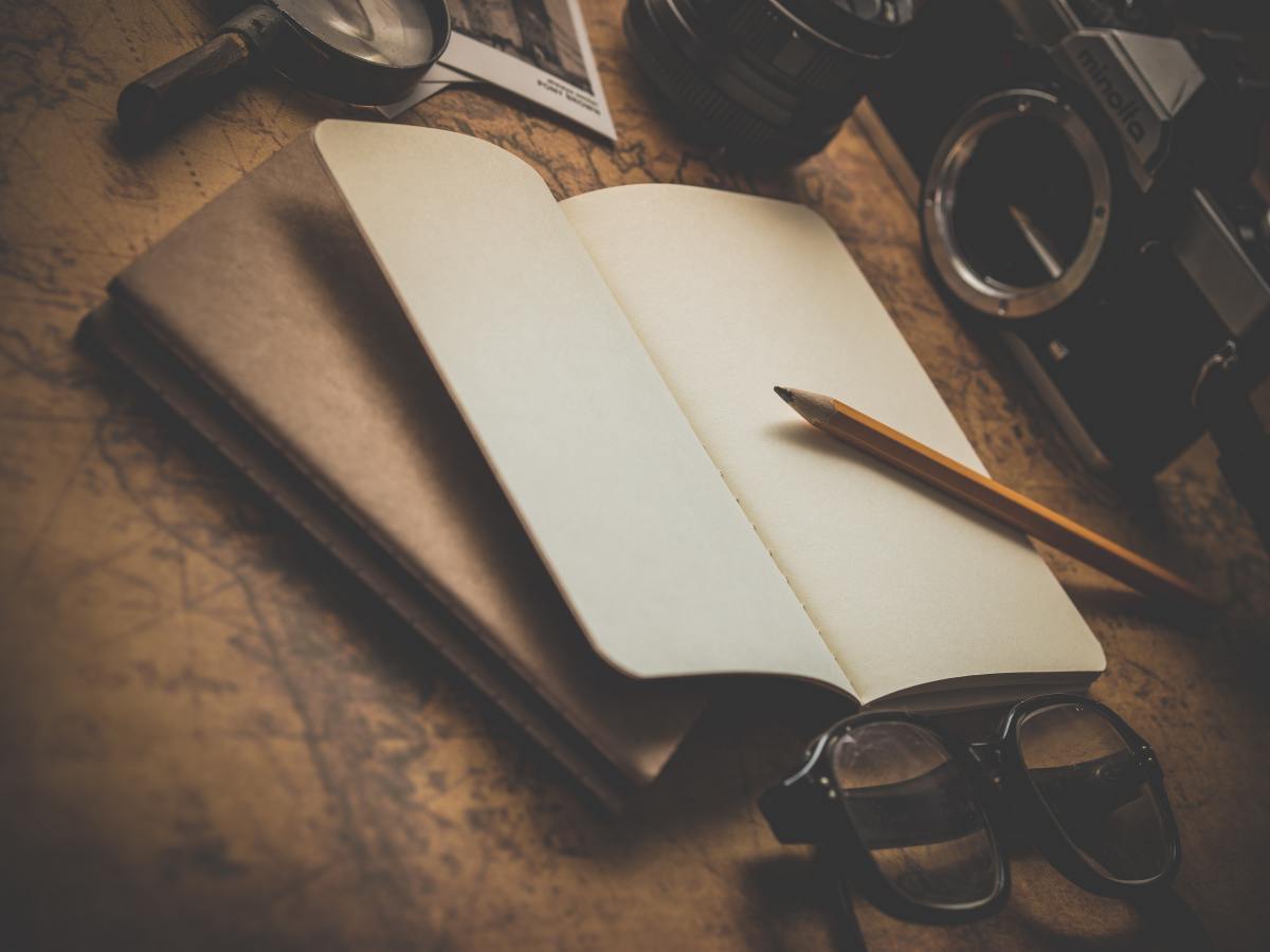 10 Gift Ideas For Poets And Poetry Lovers Holidappy