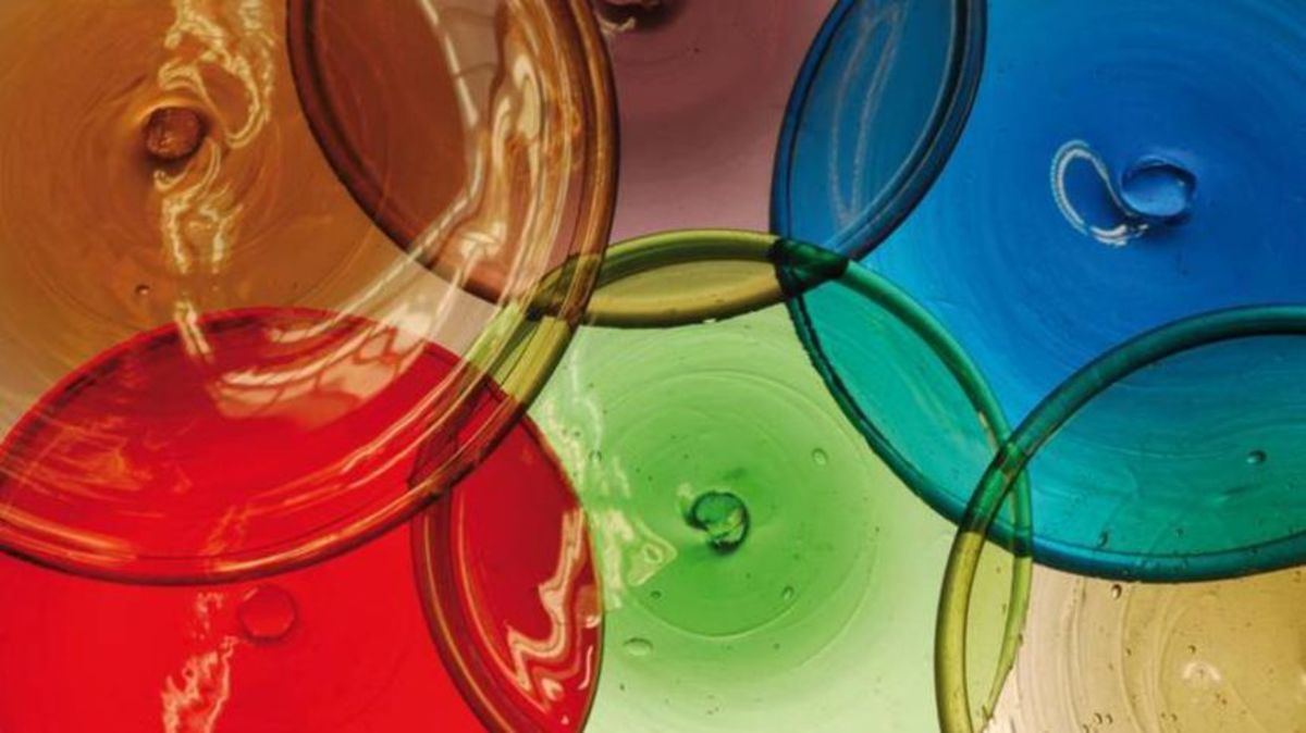 Collecting and Appreciating the Art of Hand-Spun and Blown Glass - HubPages