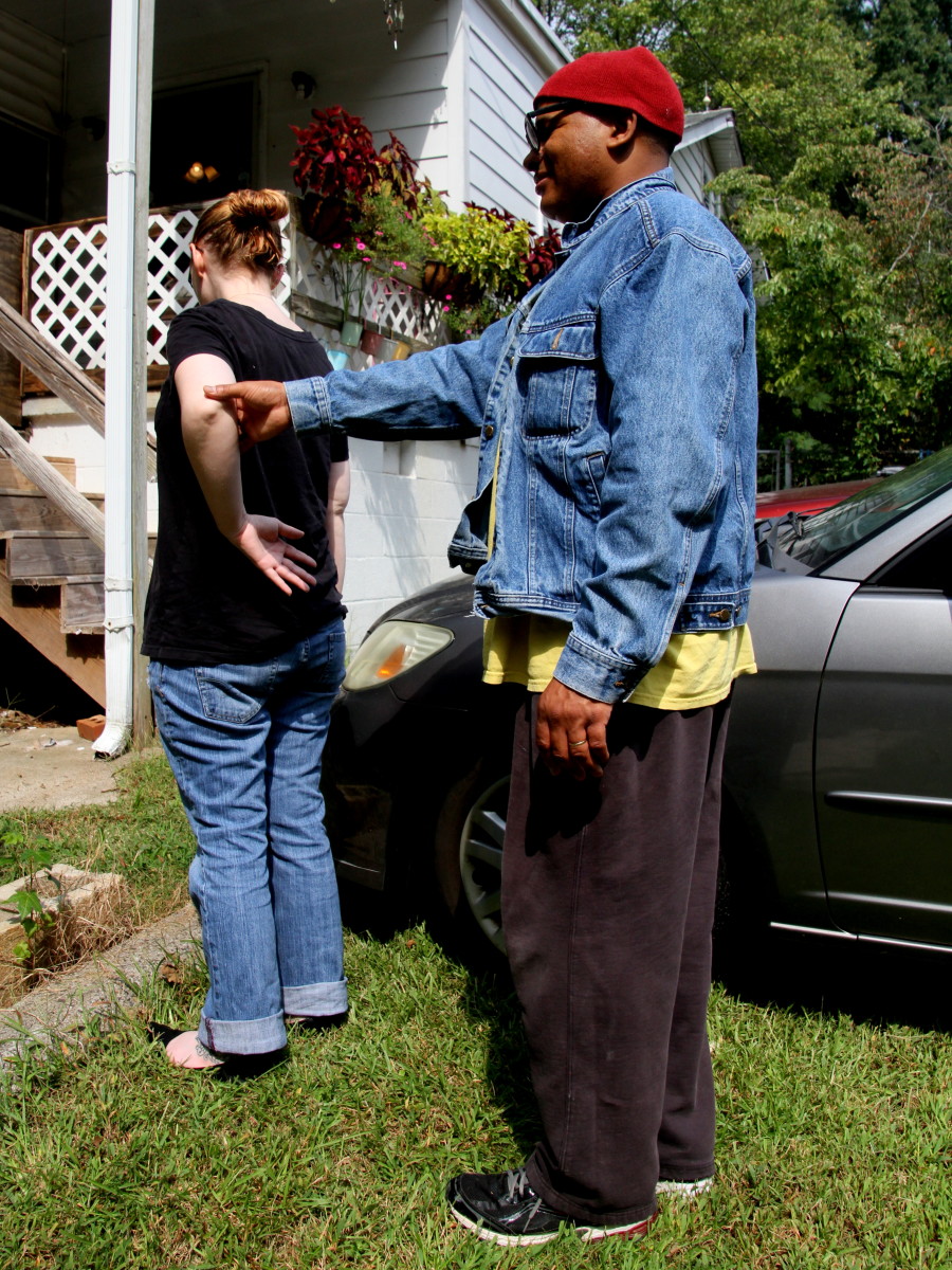 8 Human Guide Techniques for People With Visual Impairments ...