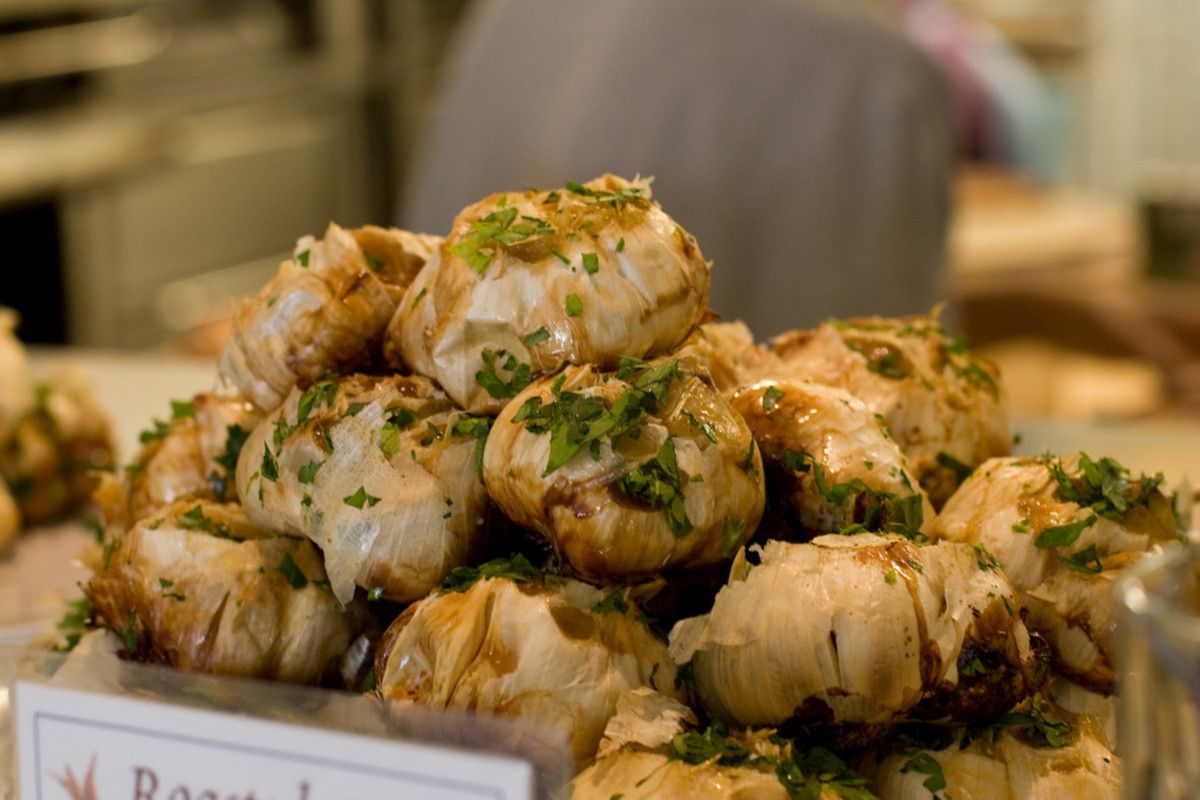 How to Roast Garlic Using the Oven, Grill, or Garlic Roaster - Delishably
