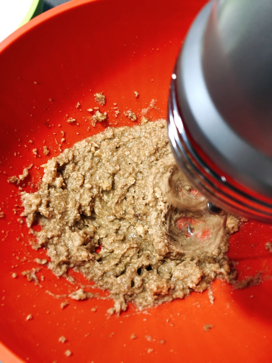 Easy and Chewy Peanut Butter Chocolate Chip Cookies - HubPages