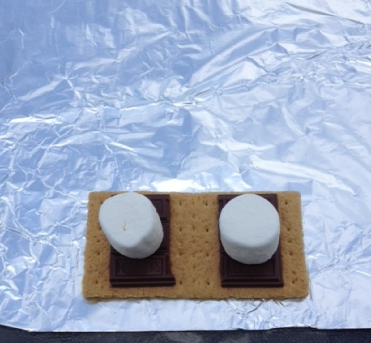 How to Make Campfire S'mores With No Mess - Delishably