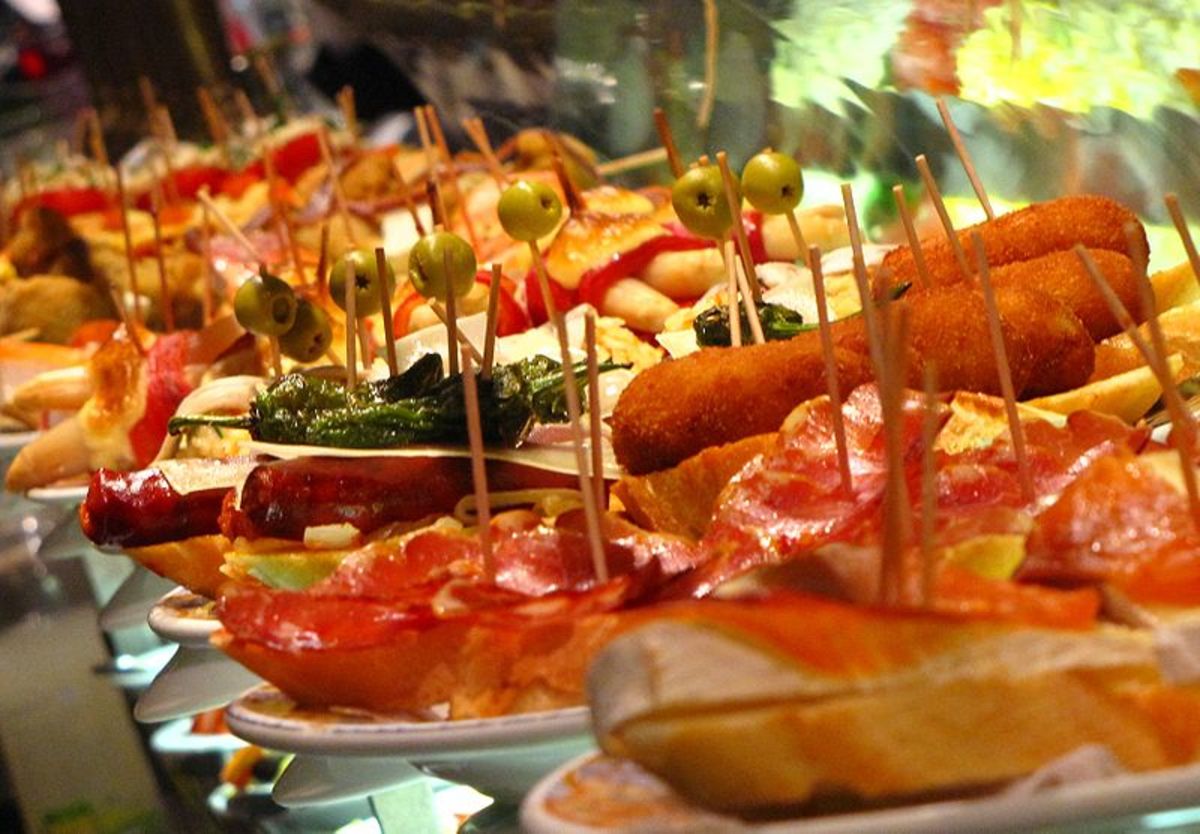 15 Must Try Spanish Tapas Dishes That Will Delight Your Taste Buds 15 Must Try Spanish Tapas Dishes That Will Delight Your Taste Buds