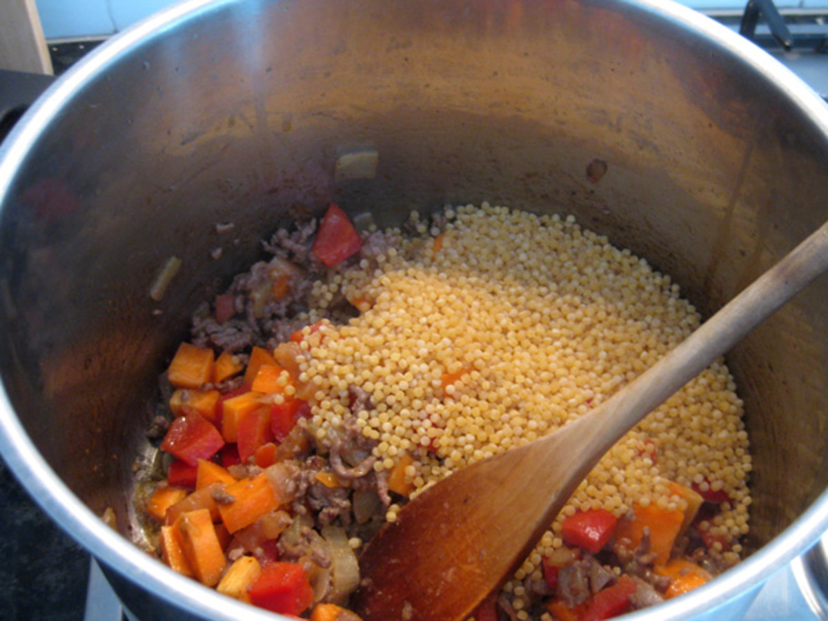 Easy Italian Couscous Recipe With Minced Meat and Vegetables - HubPages