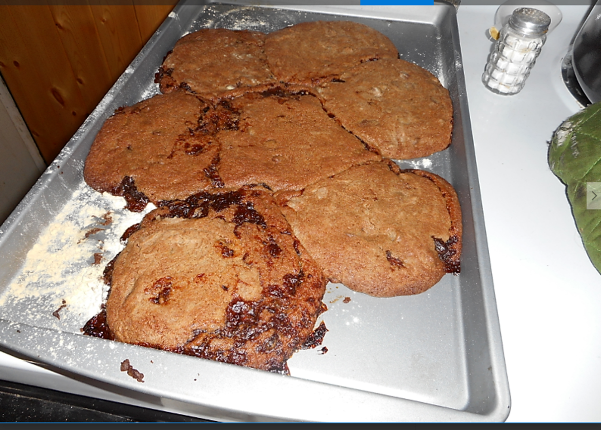 Minnesota Cooking: Sweet Cookies Filled With a Cooked Date Filling ...