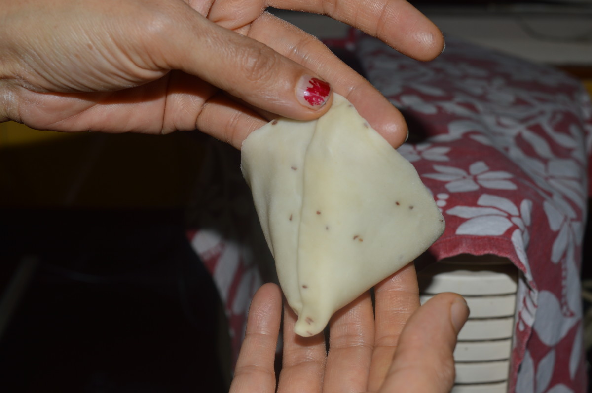 Delicious Vegetable Samosas: Popular Indian Snack Recipe - HubPages