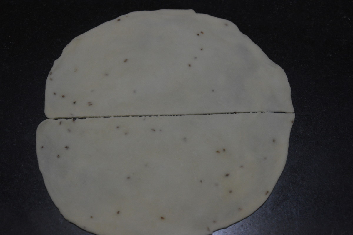 Delicious Vegetable Samosas: Popular Indian Snack Recipe - Delishably