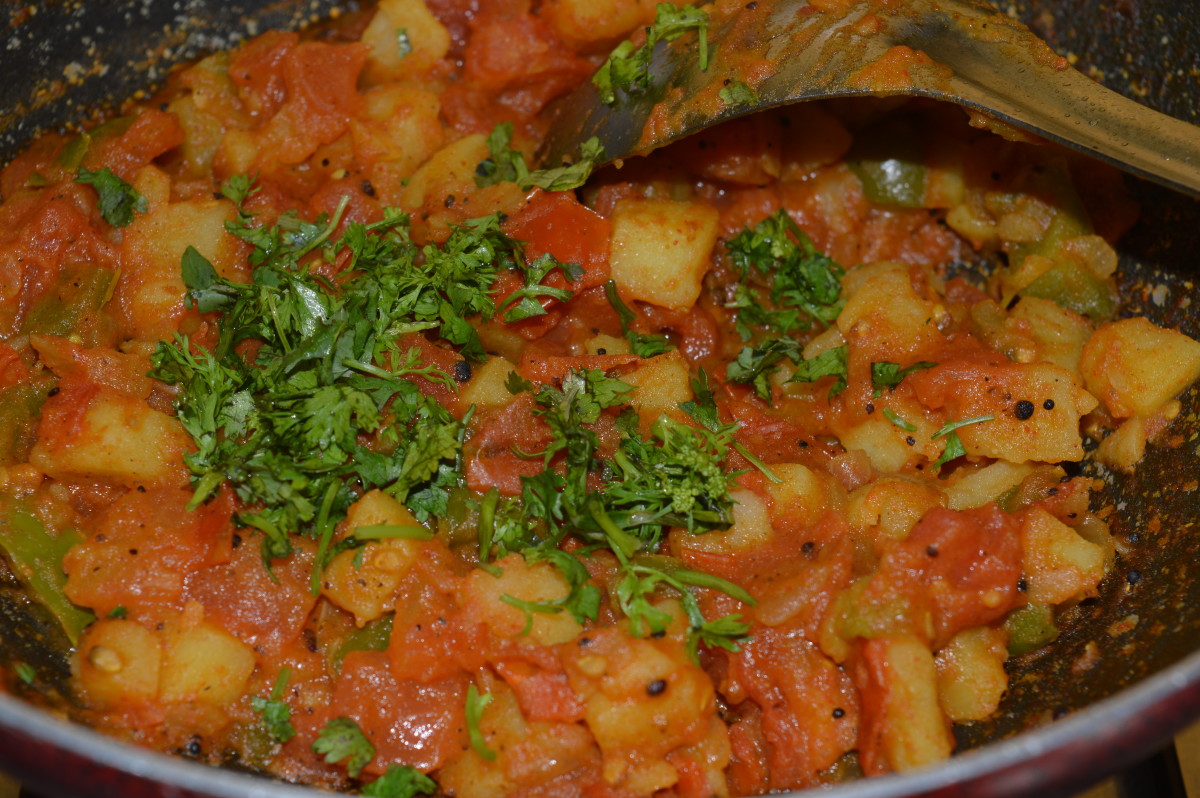 Potato, Tomato, and Capsicum Dry Curry (Indian Recipe) - HubPages