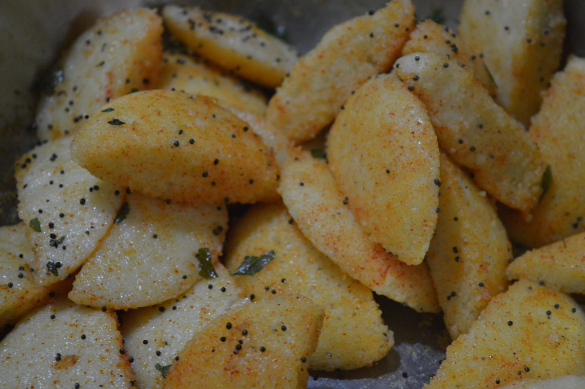 How to Make Pan-Fried Semolina Dumplings (Rava Idli) - HubPages