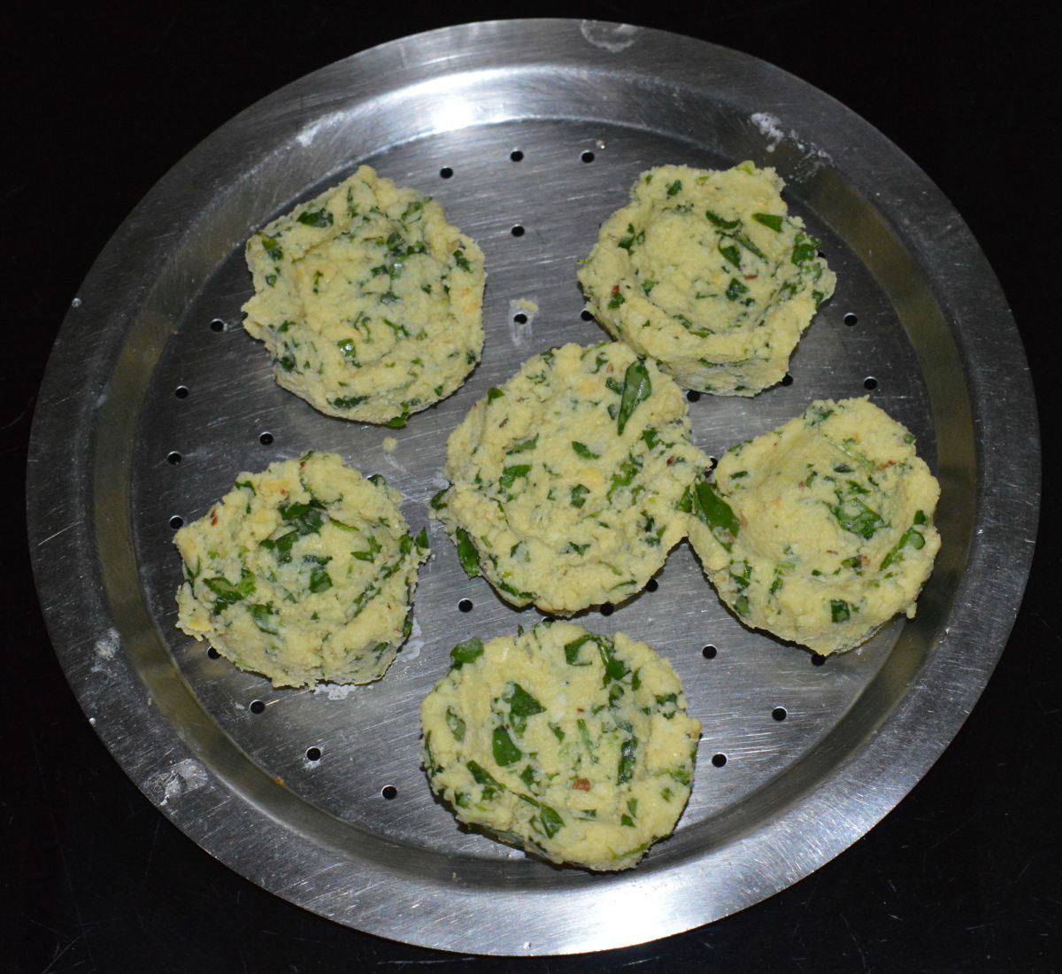 Steamed Lentil Fenugreek Baskets With Black Chickpea Salad - HubPages