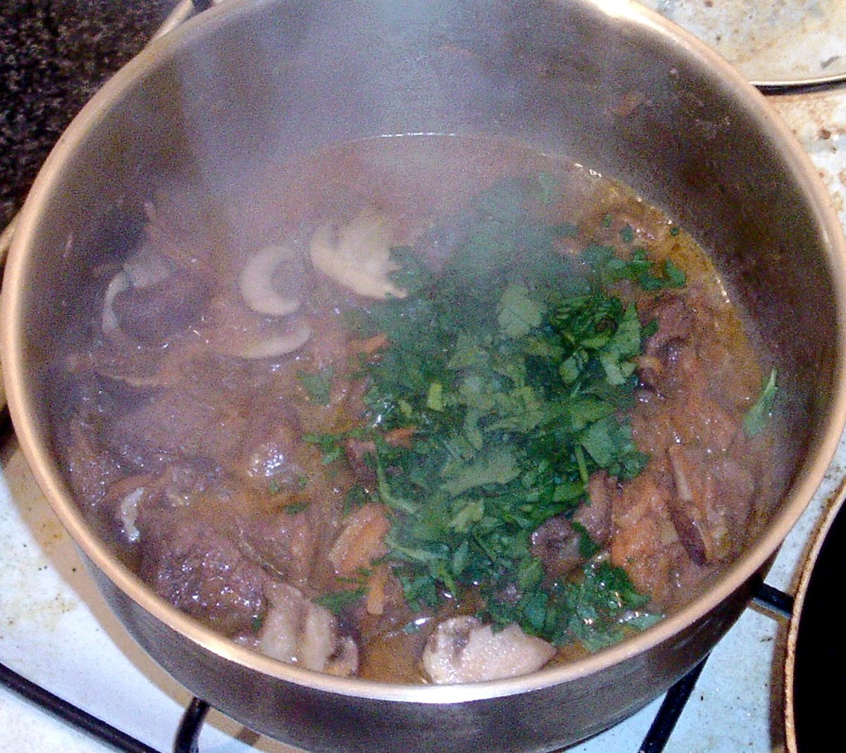 How to Make A Kangaroo Stew in a Giant Yorkshire Pudding - HubPages