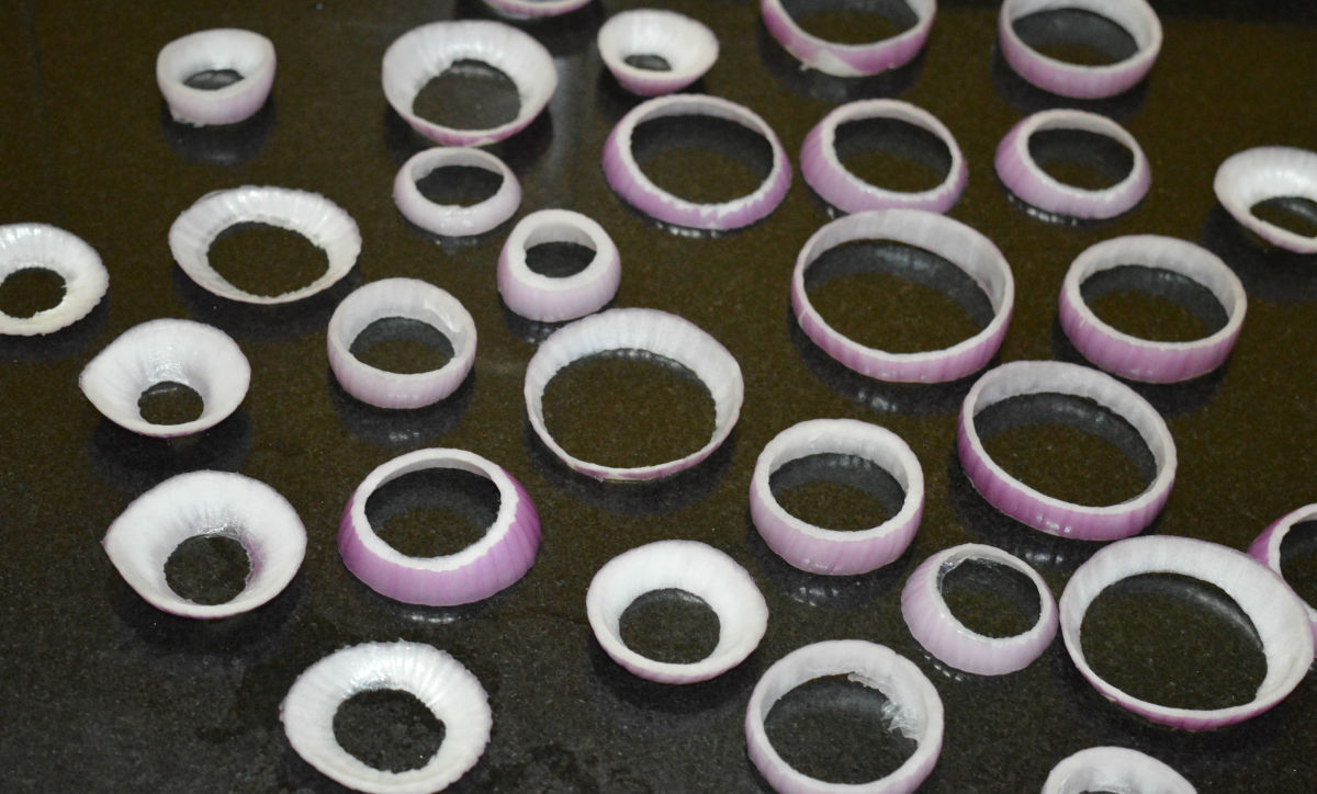 How to Make Homemade Fried Onion Rings - Delishably