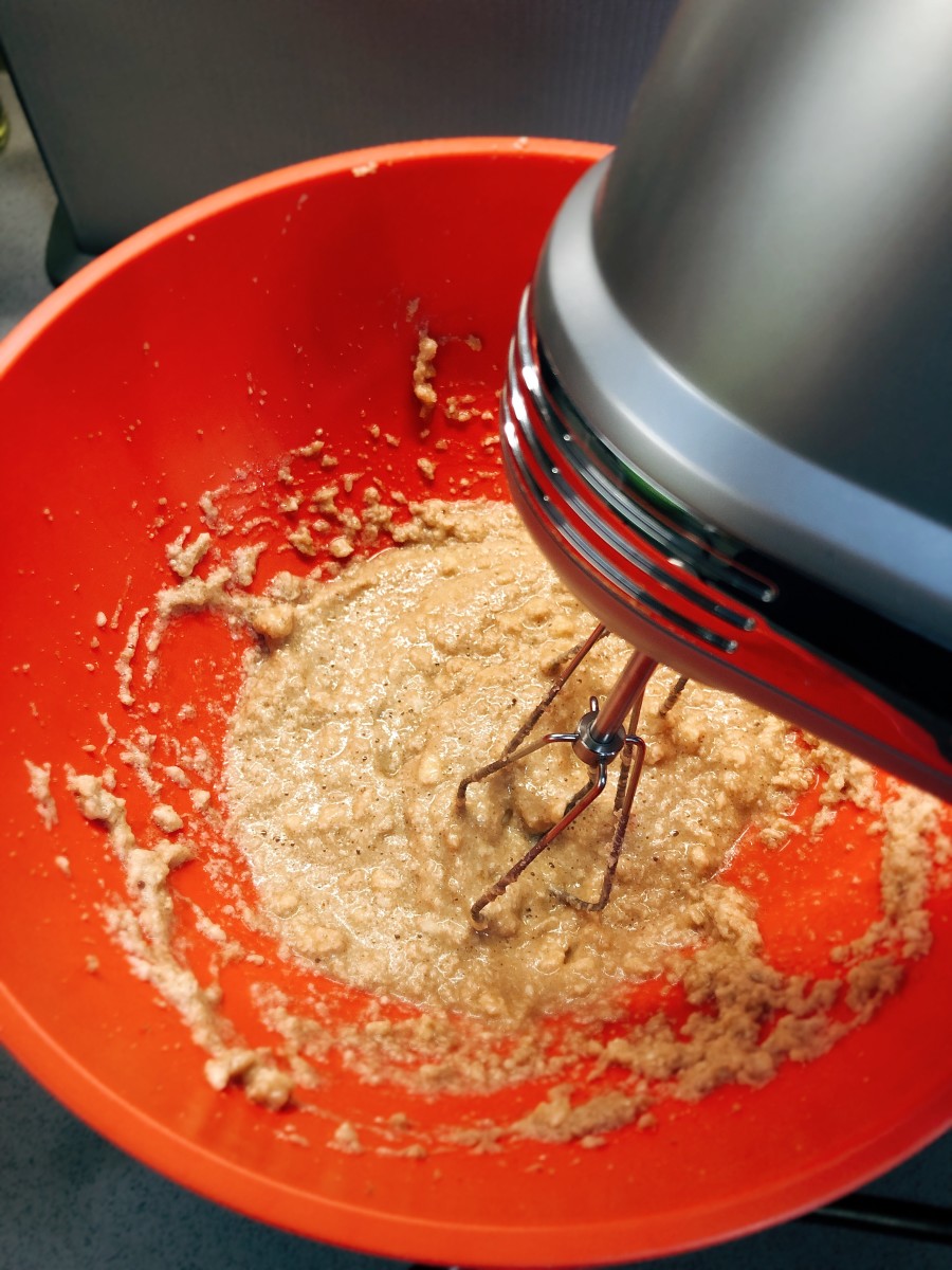 Easy Oatmeal Chocolate Chip Raisin Cookie Recipe - HubPages