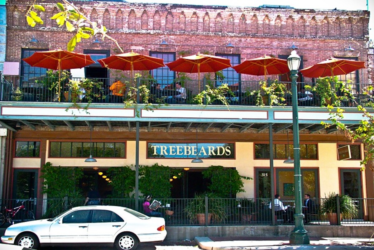 Treebeards Shrimp Etouffee Recipe - HubPages