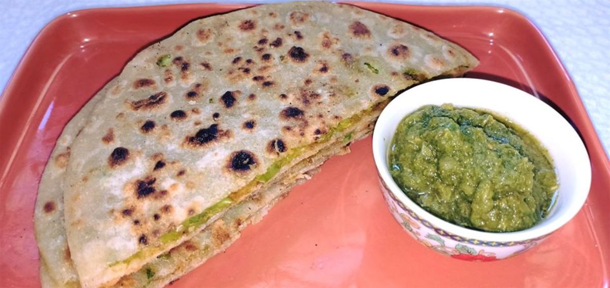 Two Ways to Make Stuffed Green Pea Paratha (Hare Matar Ka Paratha ...