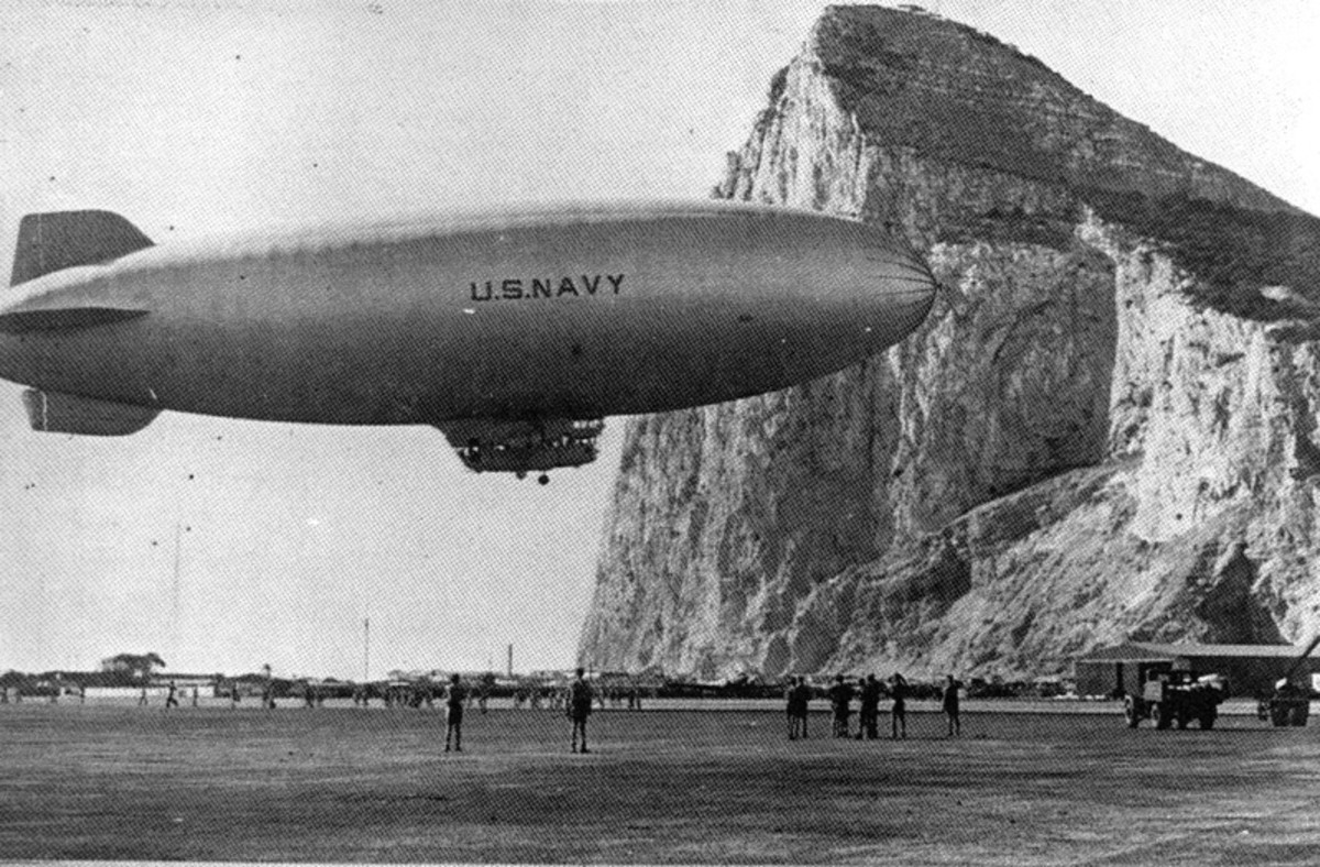 World War 2 History: The Goodyear Blimp Goes to War - HubPages