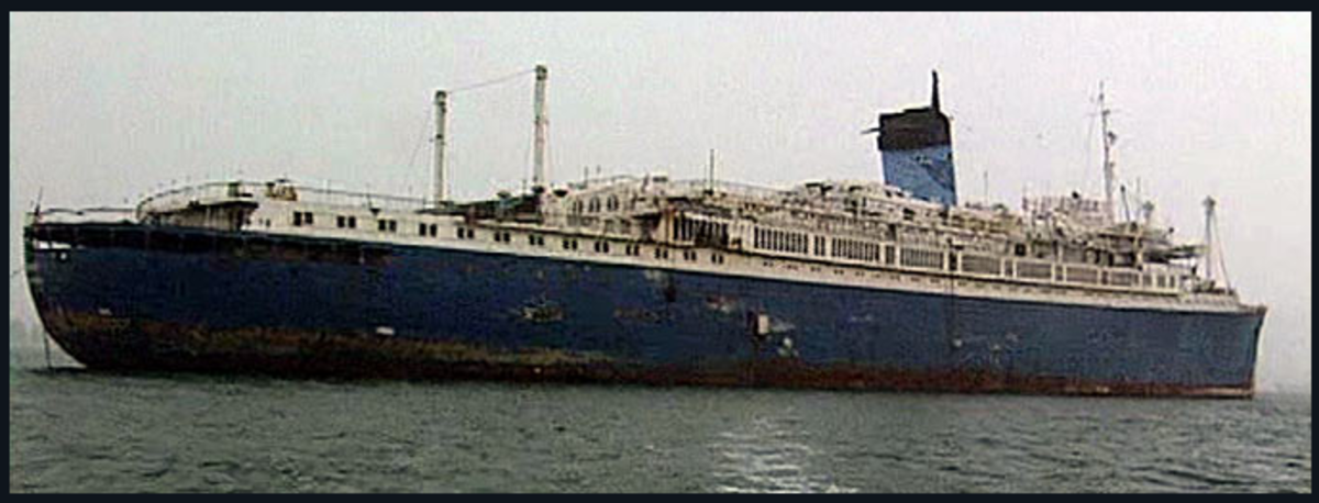 How the Waves Destroyed the SS American Star - HubPages