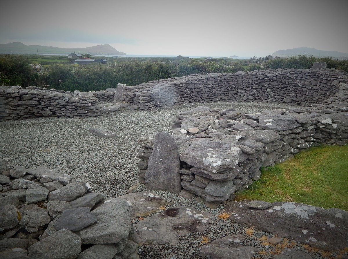 Riasc Monastic Settlement: Dingle Peninsula's Early Christian Site ...