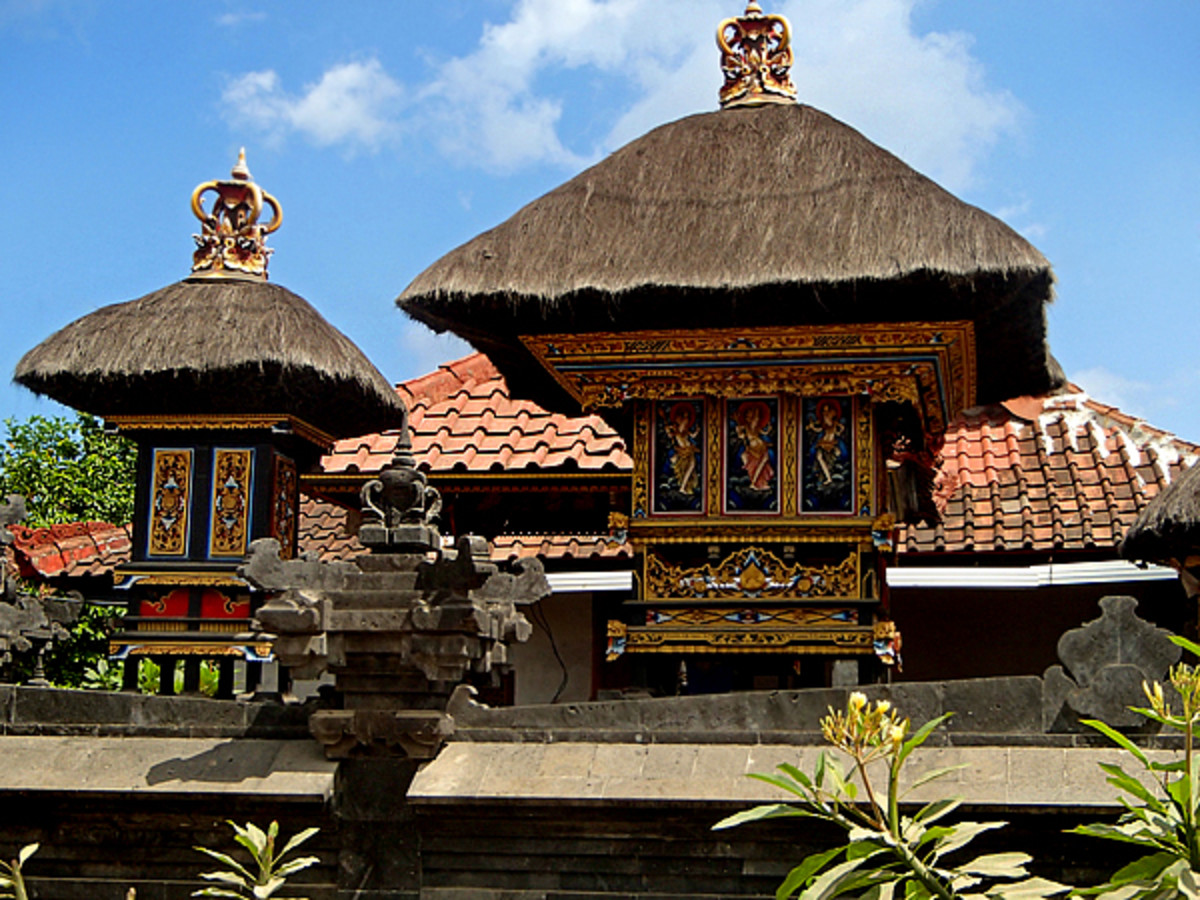 Balinese Architecture: Gates and Gardens - Owlcation
